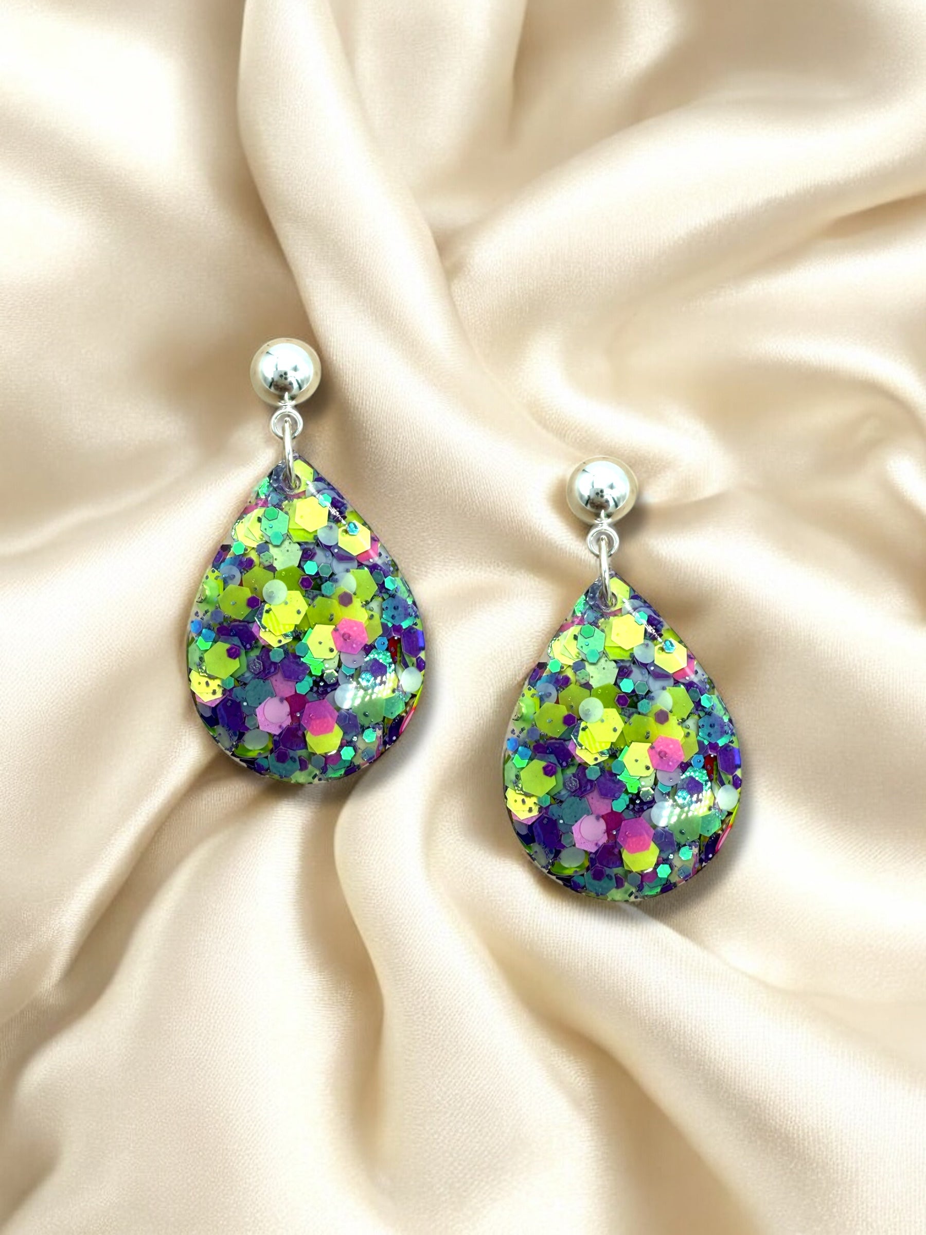 MINI Dangle Ultraviolet Pop – Willowandcoaccessories