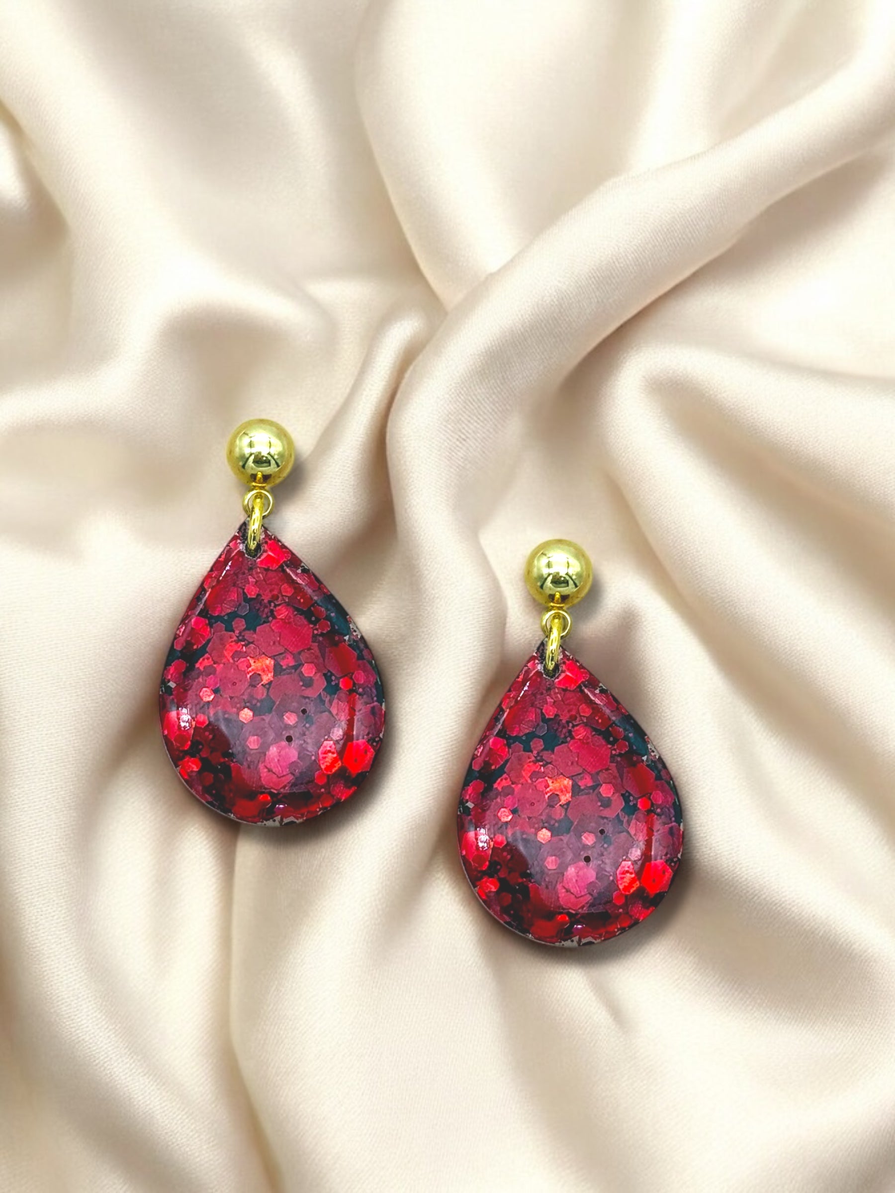 MINI Dangle Ruby – Willowandcoaccessories