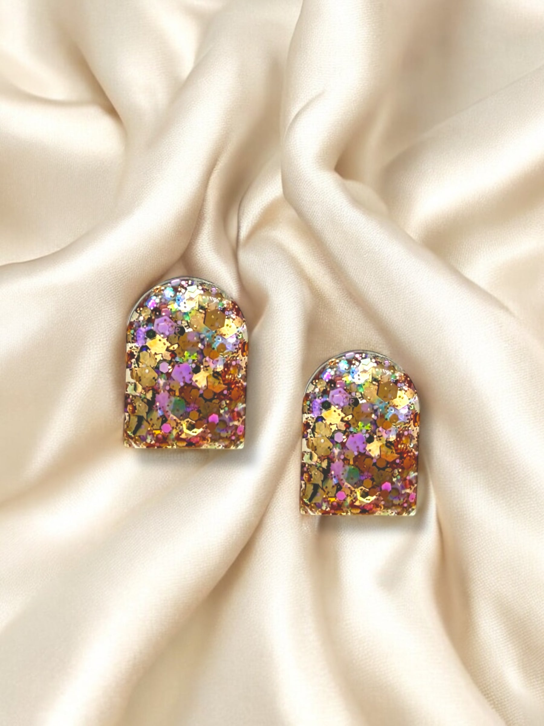 Arch Stud Caramel Fudge – Willowandcoaccessories