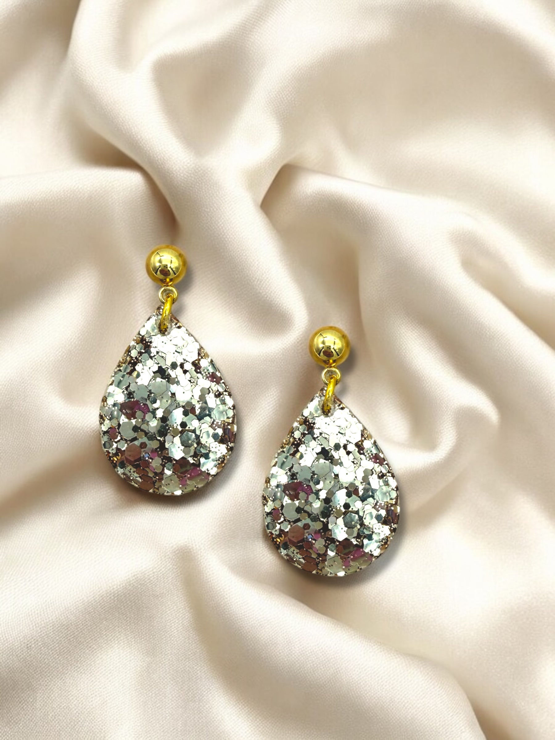 MINI Dangle Luminous Gold – Willowandcoaccessories